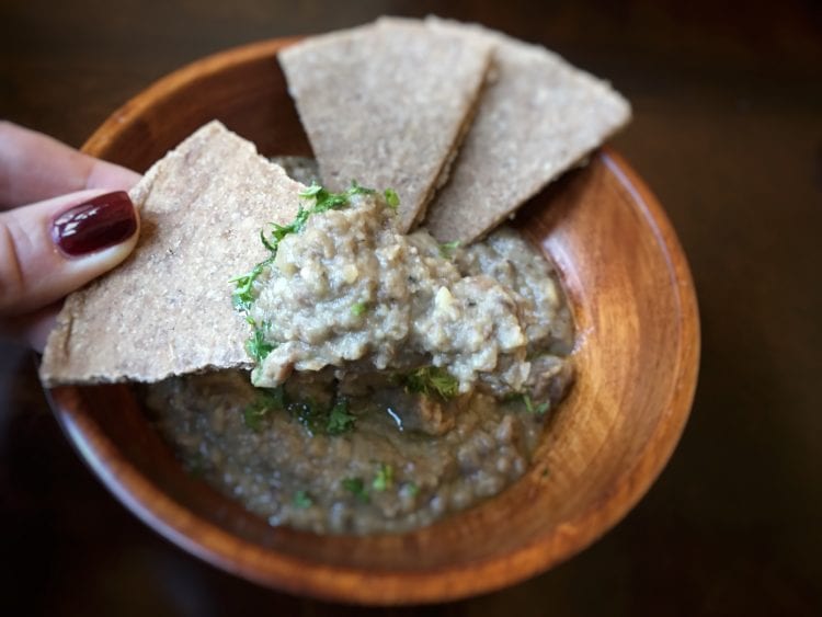 Tracta et Fabam Vitellianam (Vitellian Beans with Farro Rusks)
